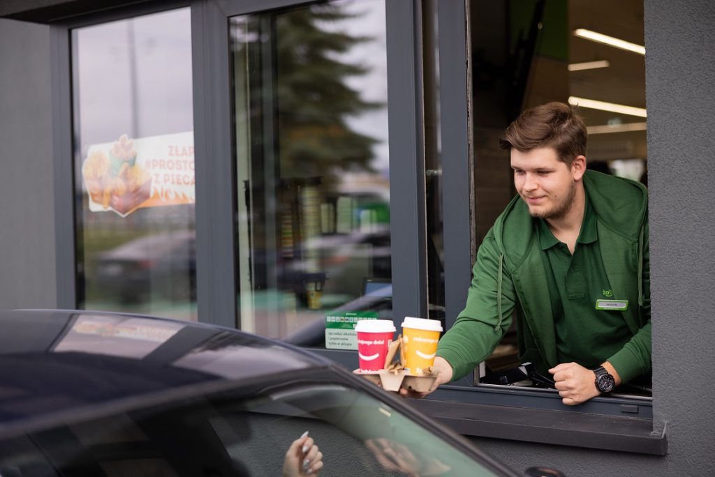 Żabka Non Stop i Żabka Drive – nowe formaty sklepów, które ułatwią ...
